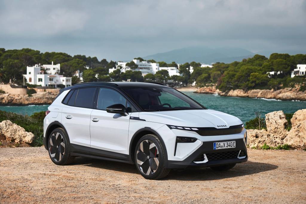 Dupla Vitória: Škoda Superb Break e Elroq vencem nos Fleet Awards ...